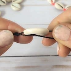 VSCO Girl Shell Necklace Easy DIY Tutorial - Crafting on the Fly