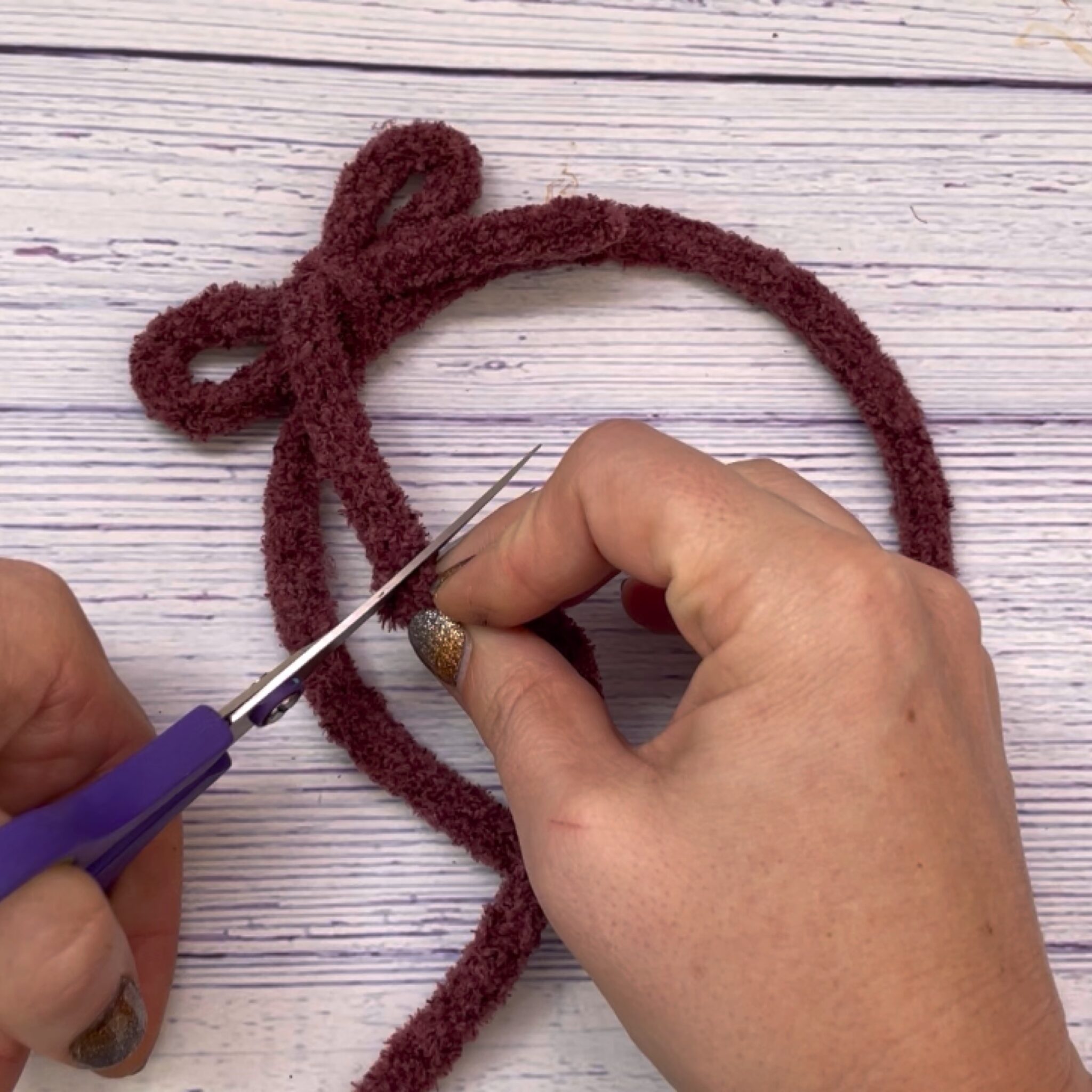 Easy Knitted Bow Headband Tutorial - Crafting on the Fly